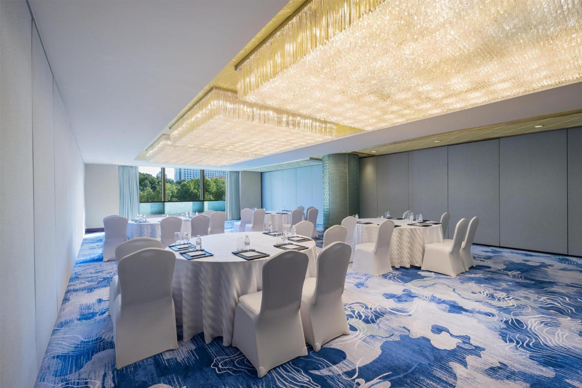 RADISSON BLU HOTEL SHANGHAI NEW WORLD | ⋆⋆⋆⋆⋆ | CHINA | SEASON DEALS ...